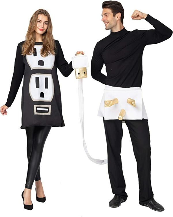 Best Halloween Costumes for Couples Under $50 for 2022